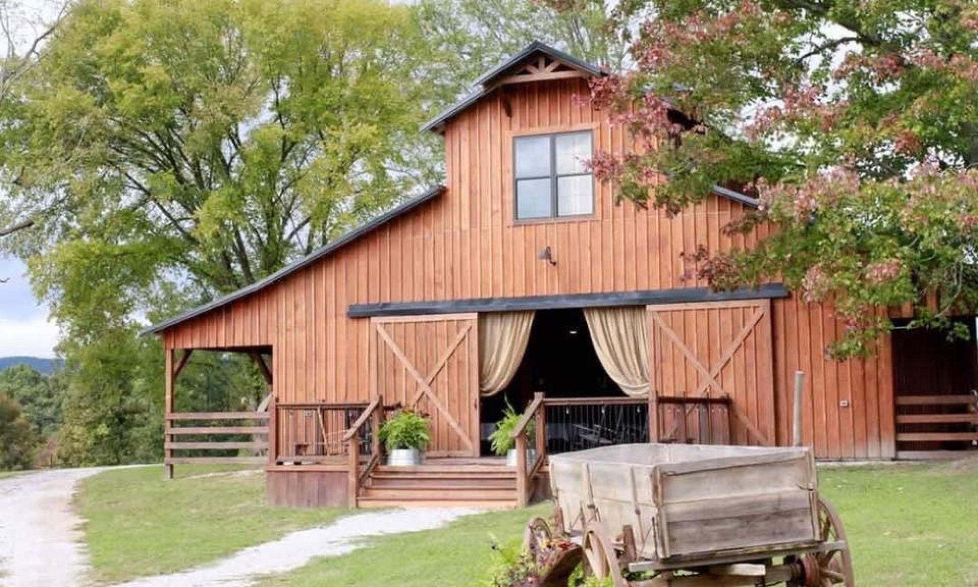 Knobby Hill Farm – Wedding and Event Venue est. 2017